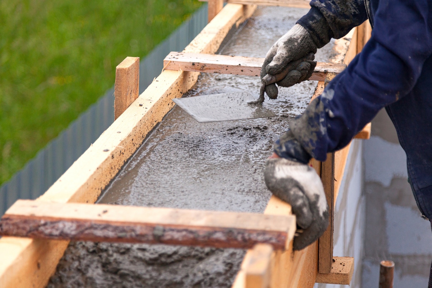 Concrete Forming | HDO/MDO Formwork Plywood - Chesapeake Plywood